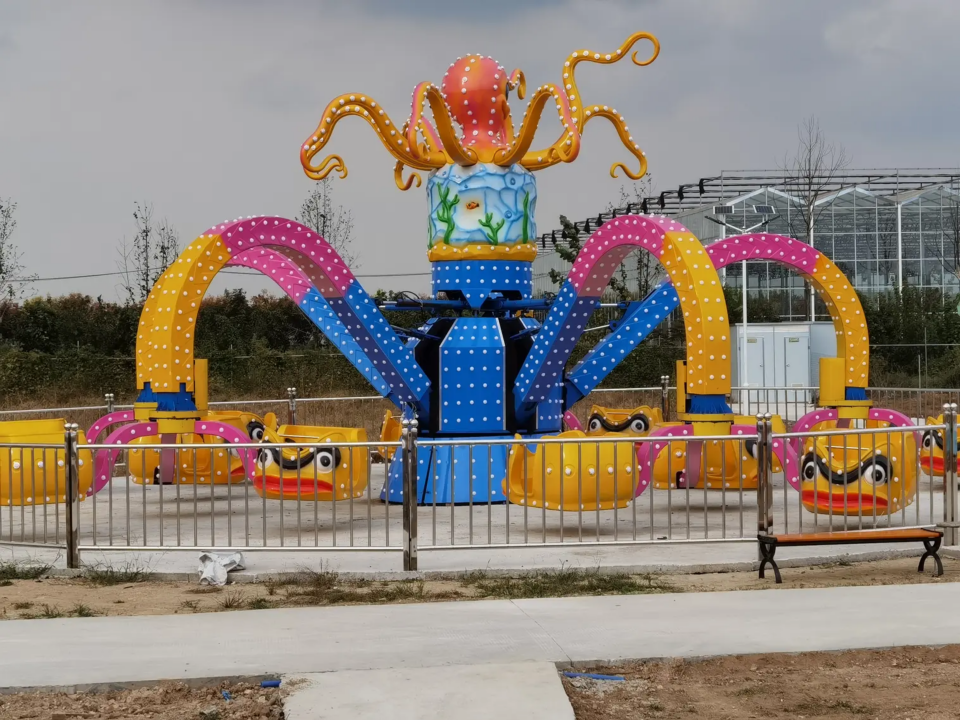 The Features and Charm of the Rotating Giant Octopus Amusement Ride ...