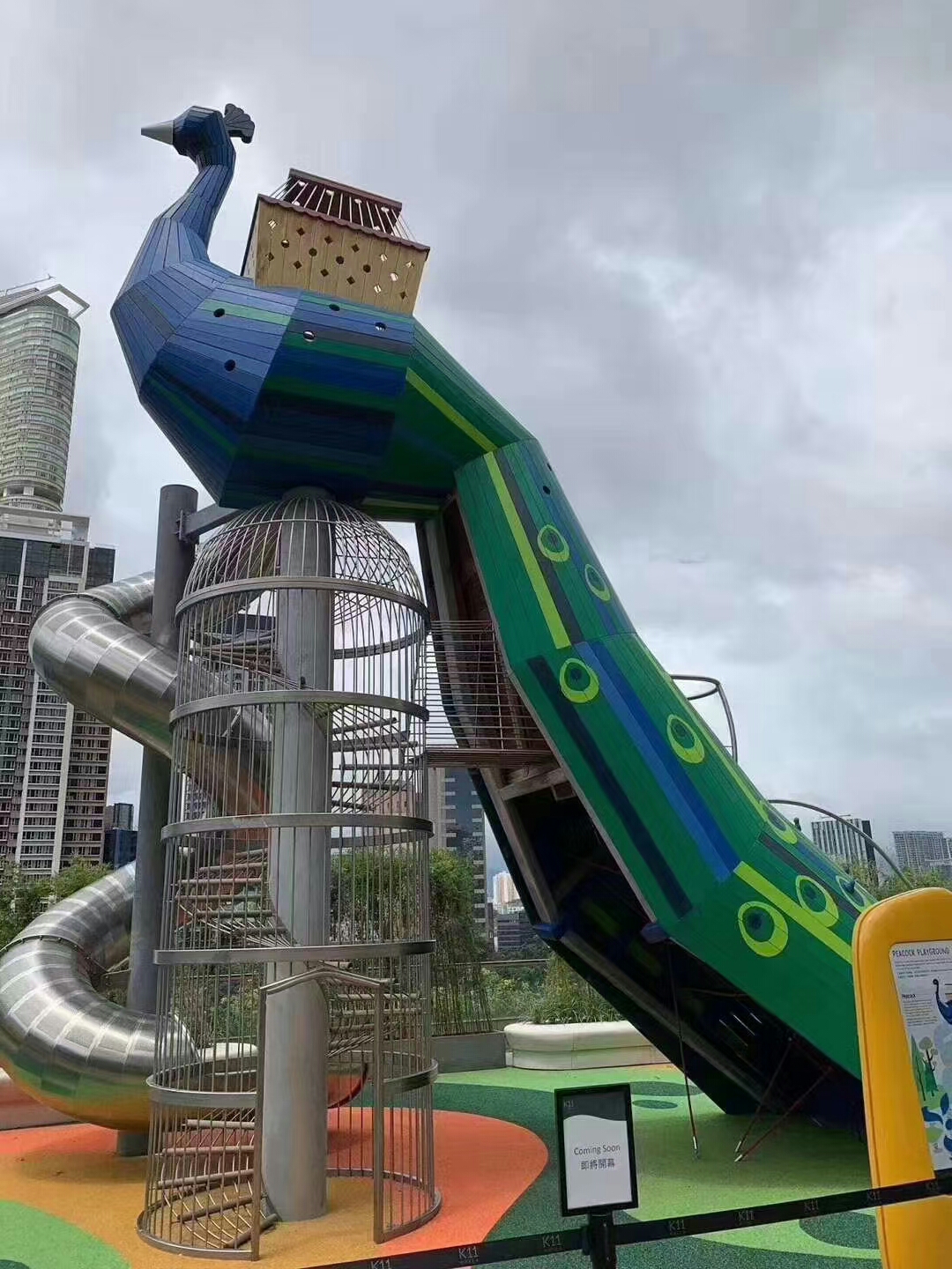 The Flying Castle is an essential part of amusement parks - Qiangli ...